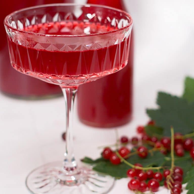 Red currant juice - Scandicuisine