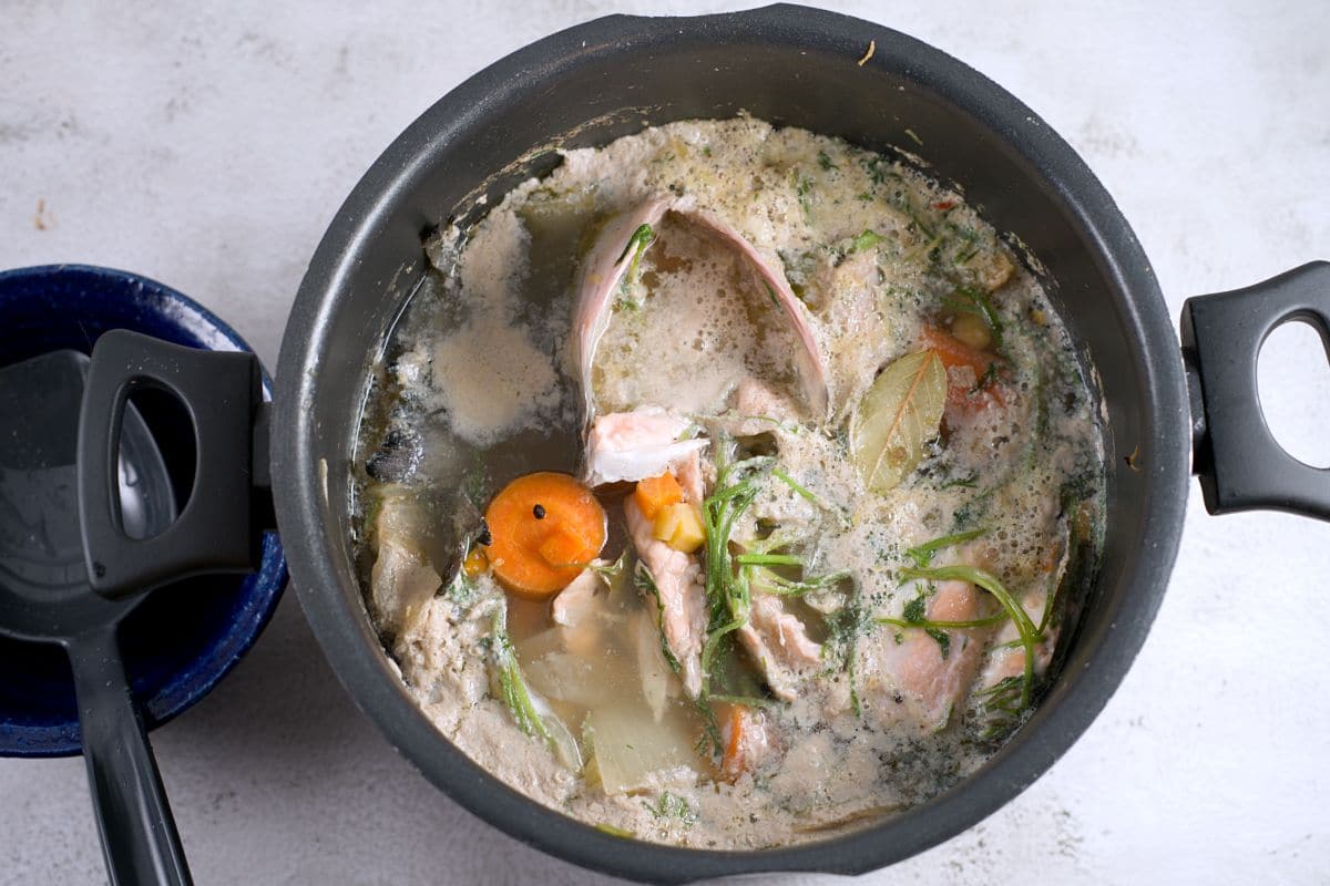 Salmon broth - Scandicuisine