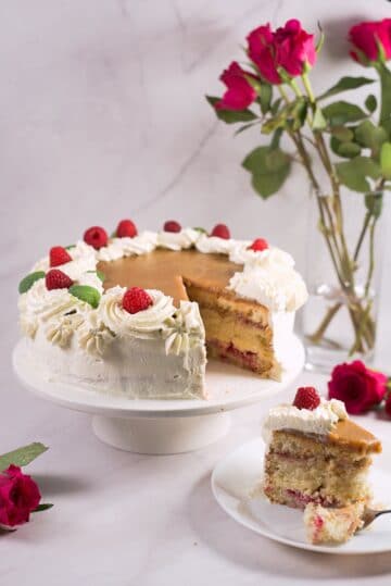 Raspberry caramel cake - Scandicuisine