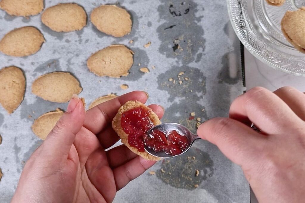 Finnish Spoon Cookies-Lusikkaleivät - Scandicuisine