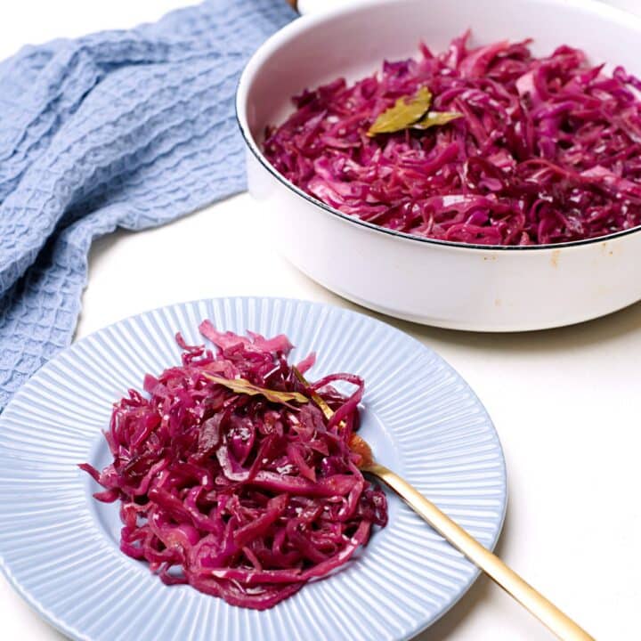 Rödkål-Swedish Braised Red Cabbage - Scandicuisine